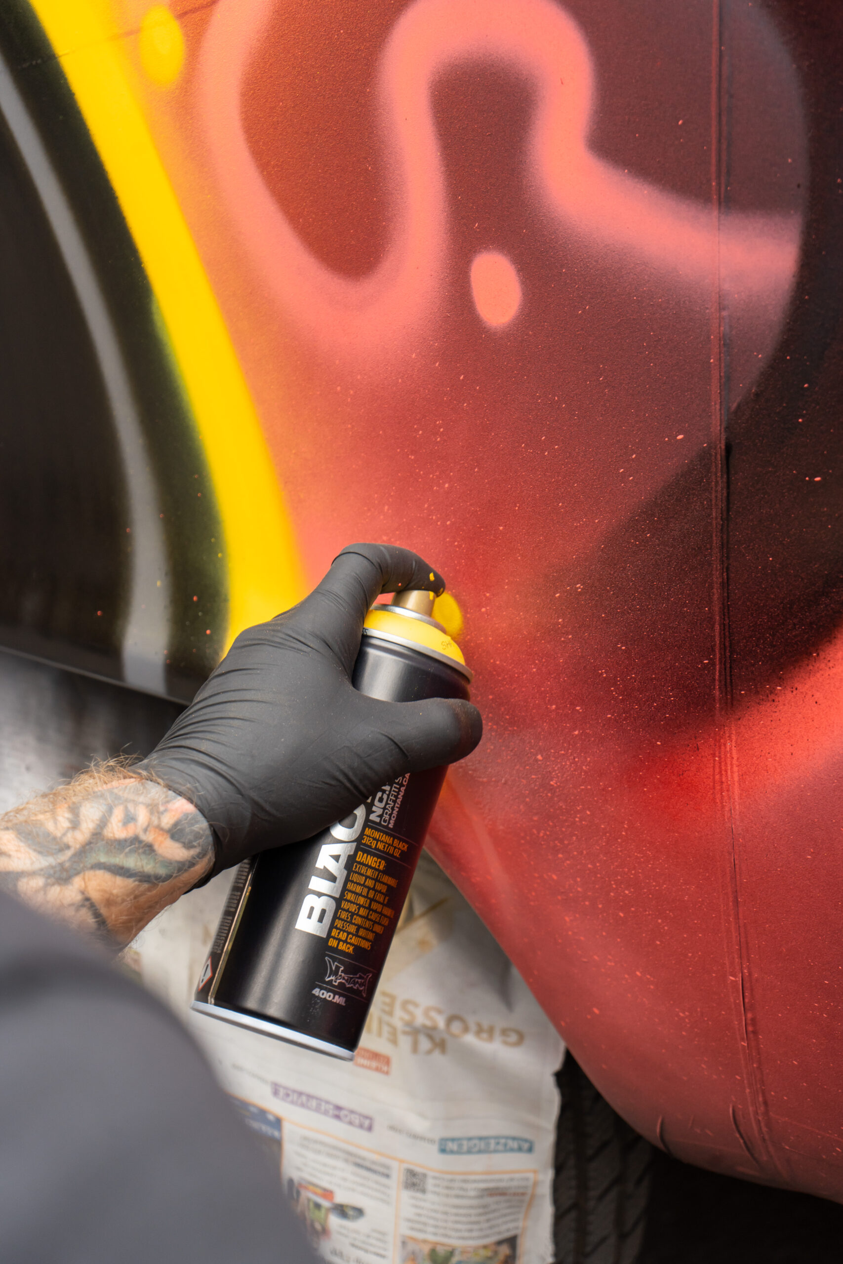 Graffiti Infected Bus von Kastner & Öhler | Create Tattoos & Art